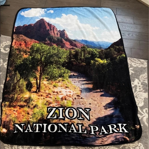 Bedding | Vintage Mountain Zion Utah Blanket Rare Hard To Find | Poshmark